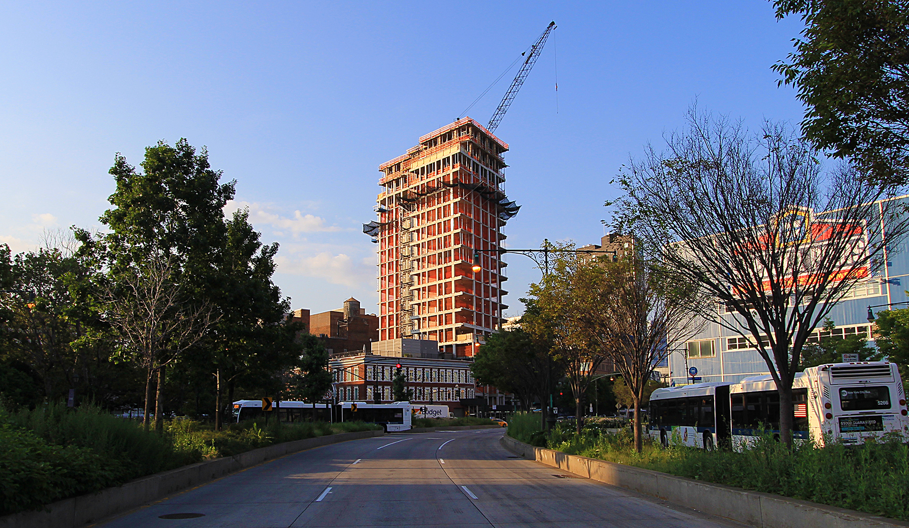 NEW YORK | 551 West 21st Street | 88m | 290ft | 19 fl | Com ...